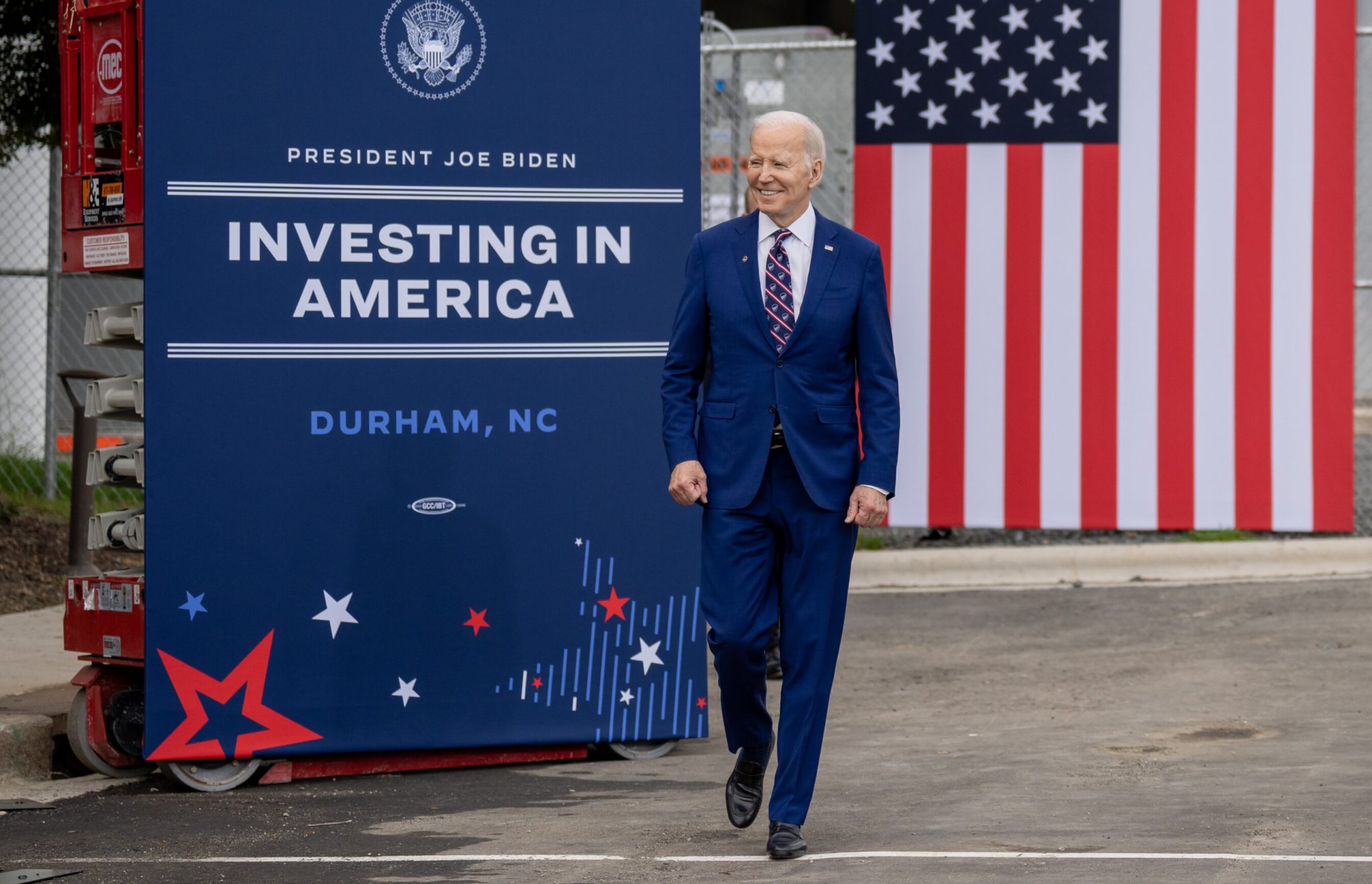 Biden launches a fundraising push to build his presidential library ...