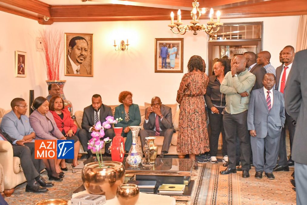 Ruto visits Odinga’s family in Karen after Raila’s death - K24 Digital
